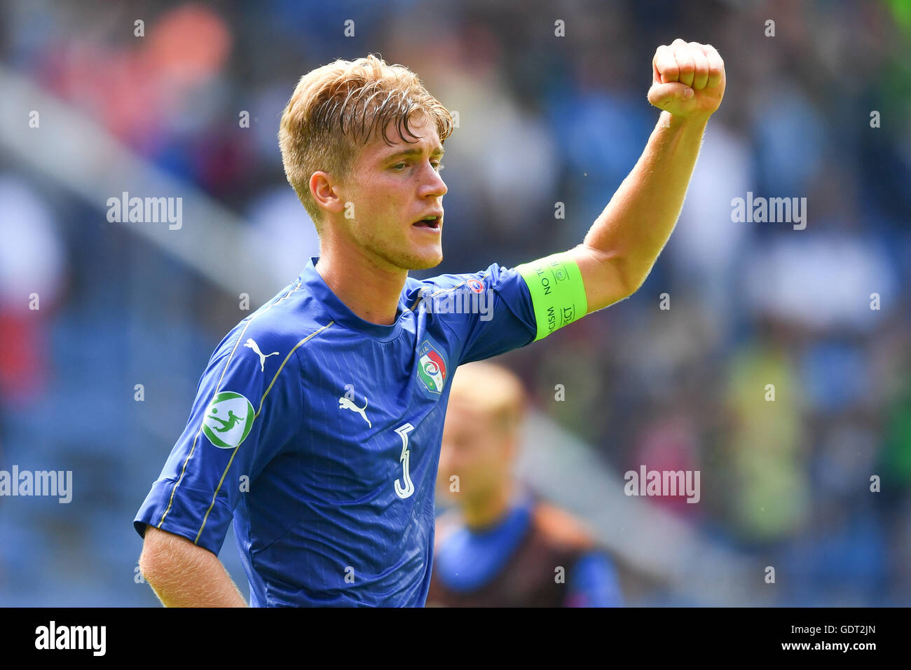 Mannheim, Germany. 21st July, 2016. Italy's Filippo Romagna celebrates ...