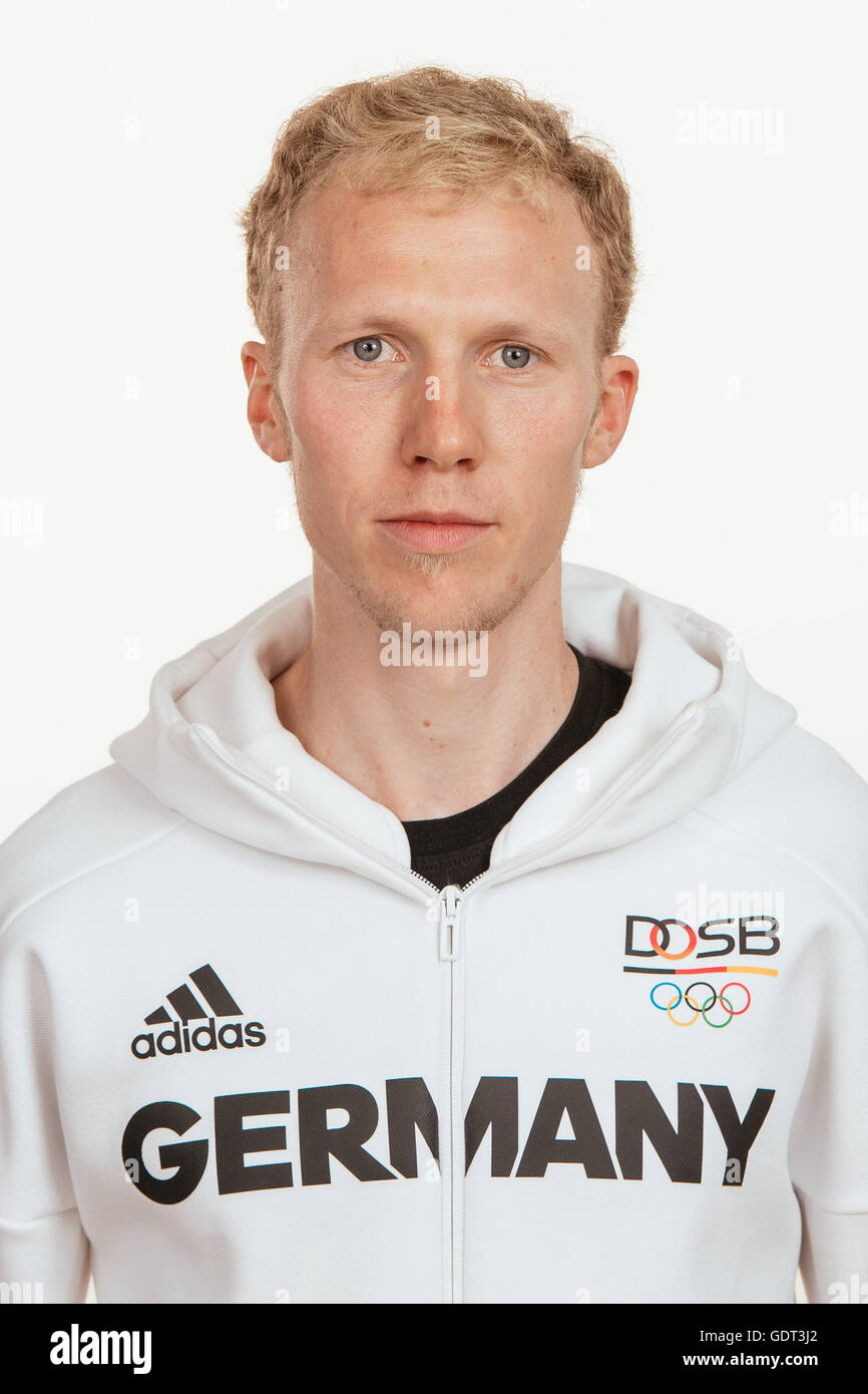 Hannover, Germany. 21st July, 2016. Richard Ringer poses at a photocall ...