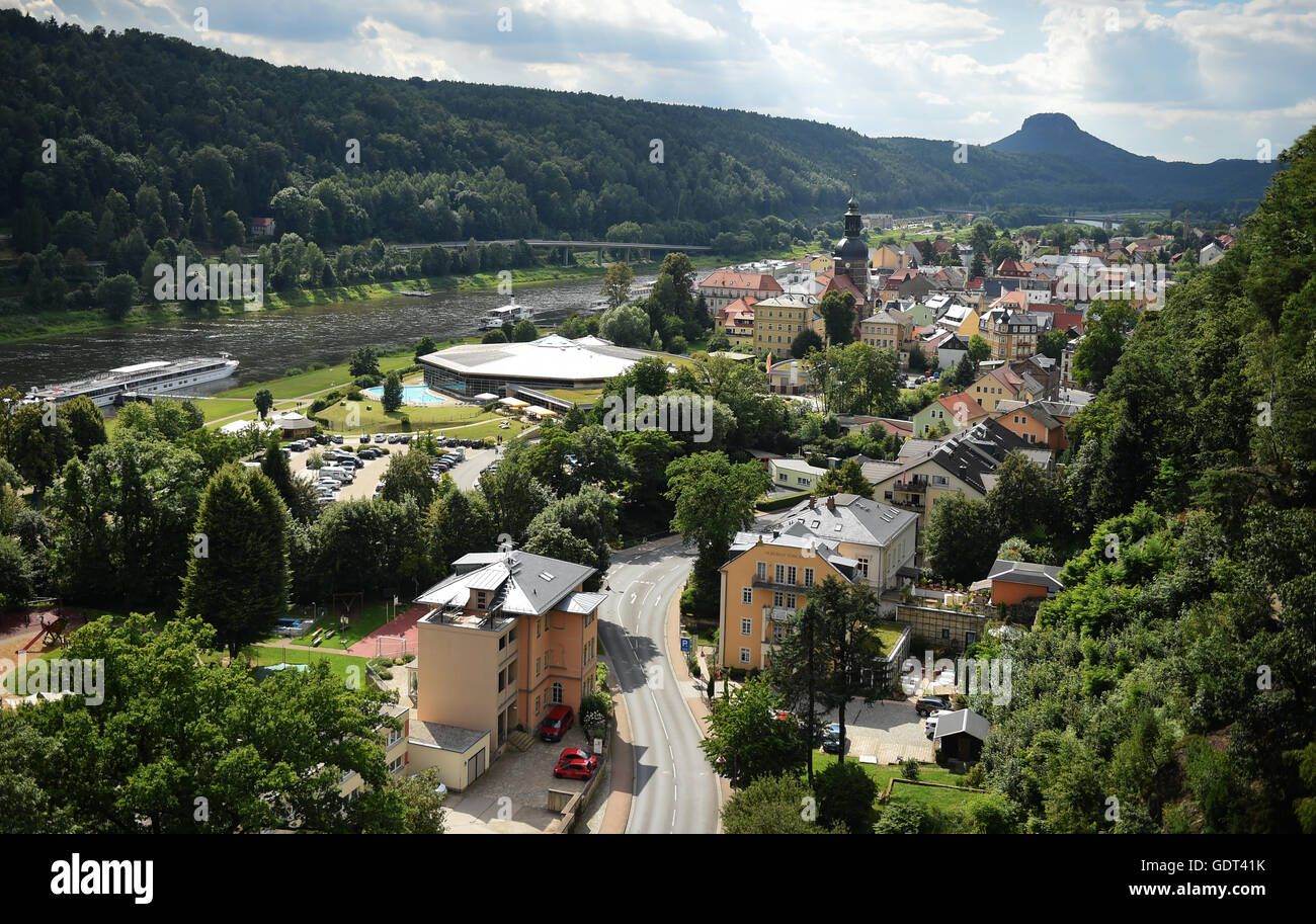 Bad Schandau, Germany. 19th July, 2016. A view of Bad Schandau and the ...