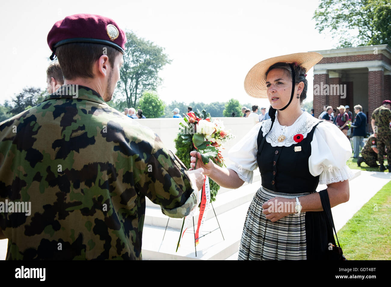 Dutch army hi-res stock photography and images - Alamy