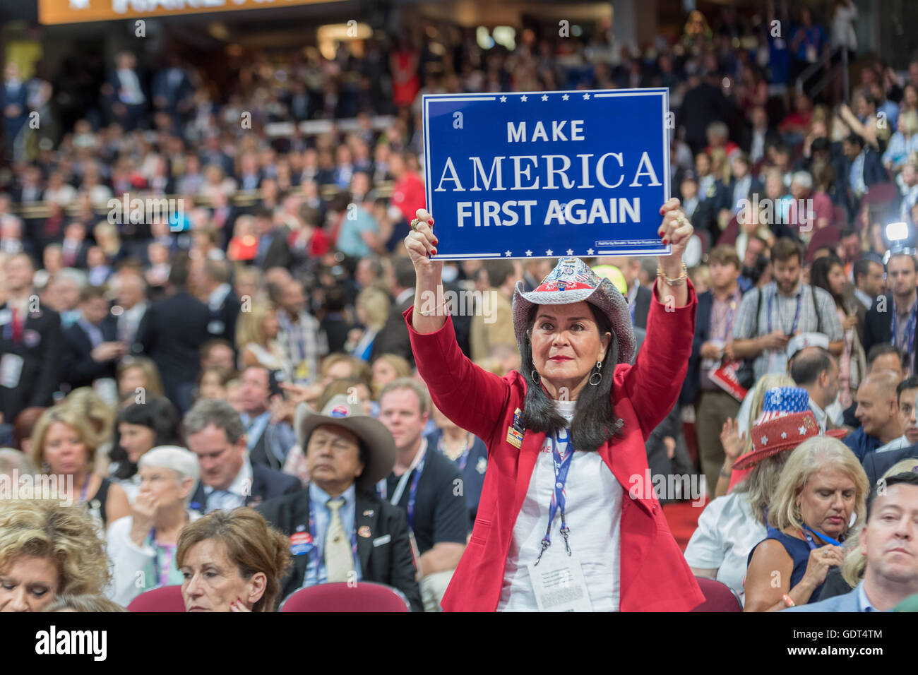 Jeering crowd hi-res stock photography and images - Alamy