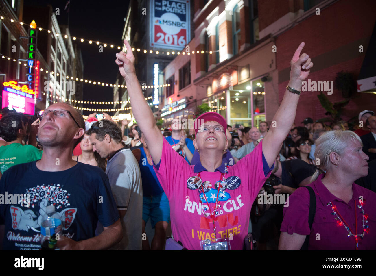 Cleveland, Ohio, USA. 21st July, 2016. People including Cheryl Surber ...