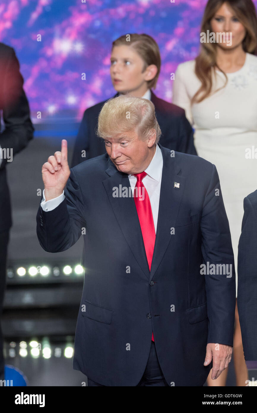 2016 rnc balloons trump hi-res stock photography and images - Alamy