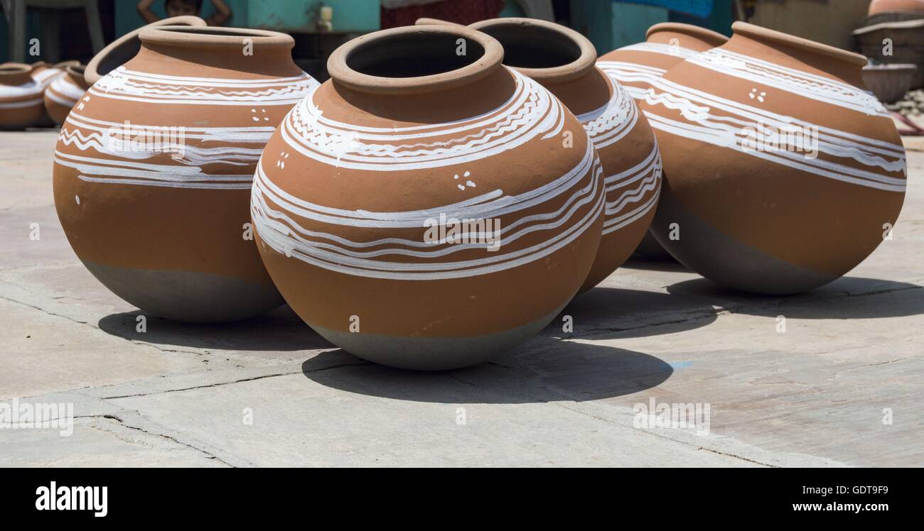 Clay pots in a village in Rajasthan, India Stock Photo - Alamy