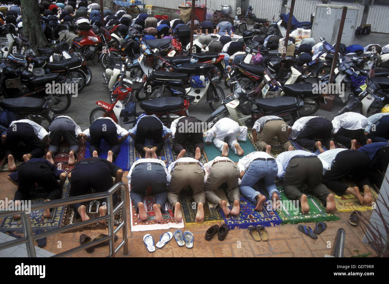 Muslim prayers at a Mosque in the city of Kuala Lumpur in Malaysia in ...