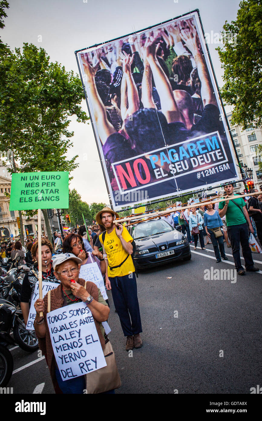 Protests against the depressing social situation.Spanish Revolution ...