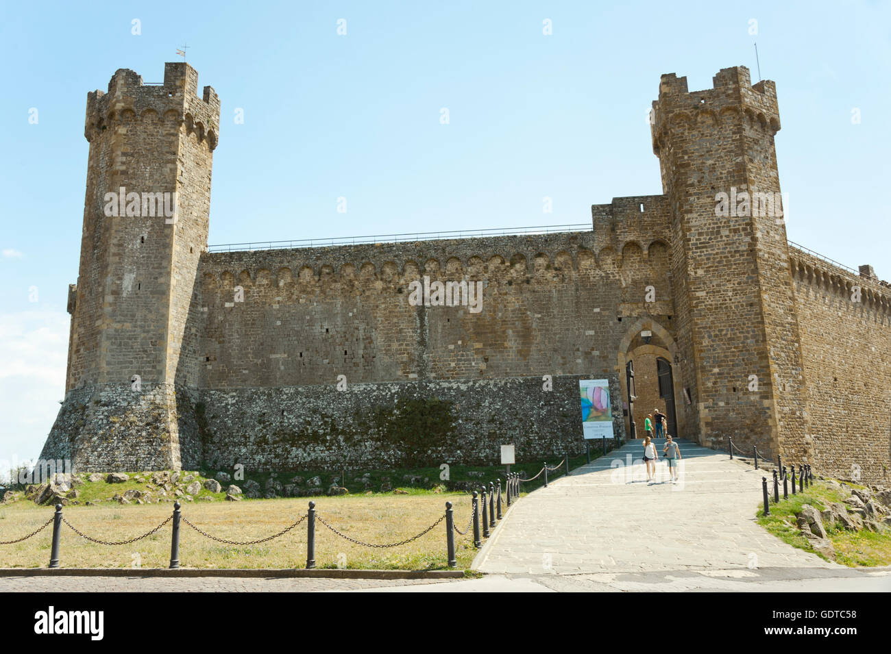 Fort historic fortress tower hi-res stock photography and images - Alamy