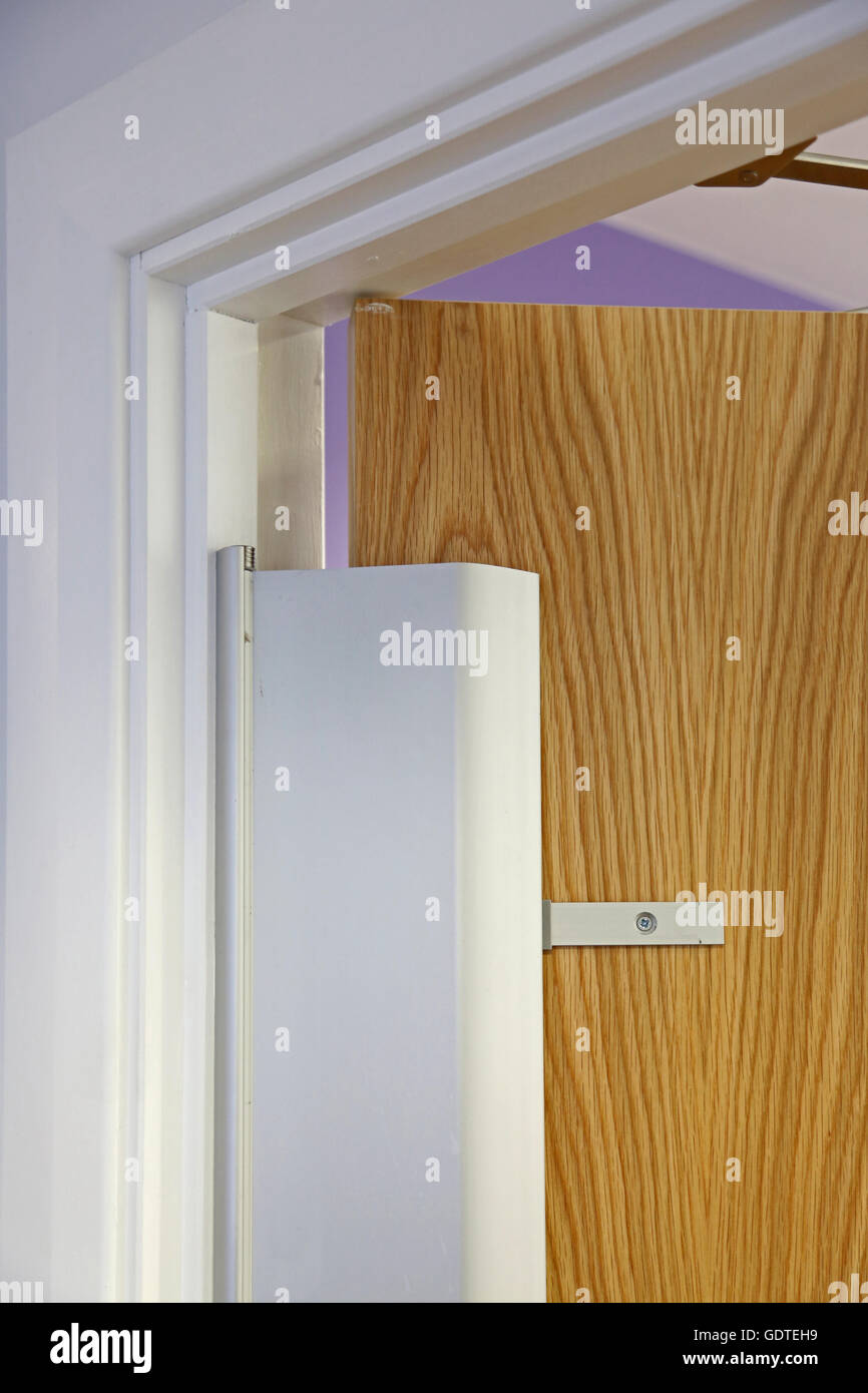 Finger guard panel hi-res stock photography and images - Alamy