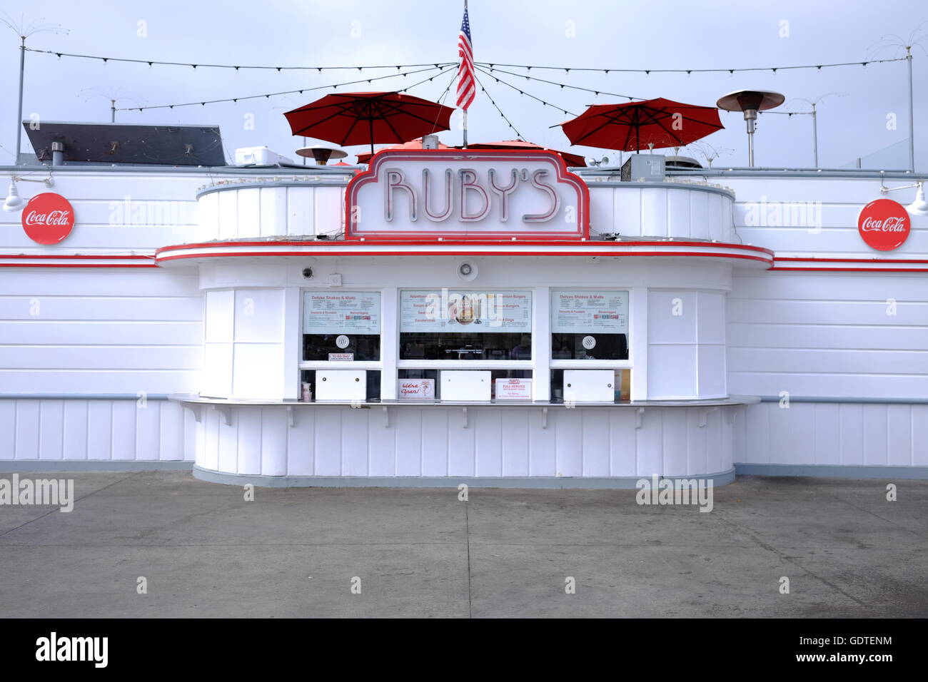 Ruby's Diner - Balboa Pier Stock Photo - Alamy
