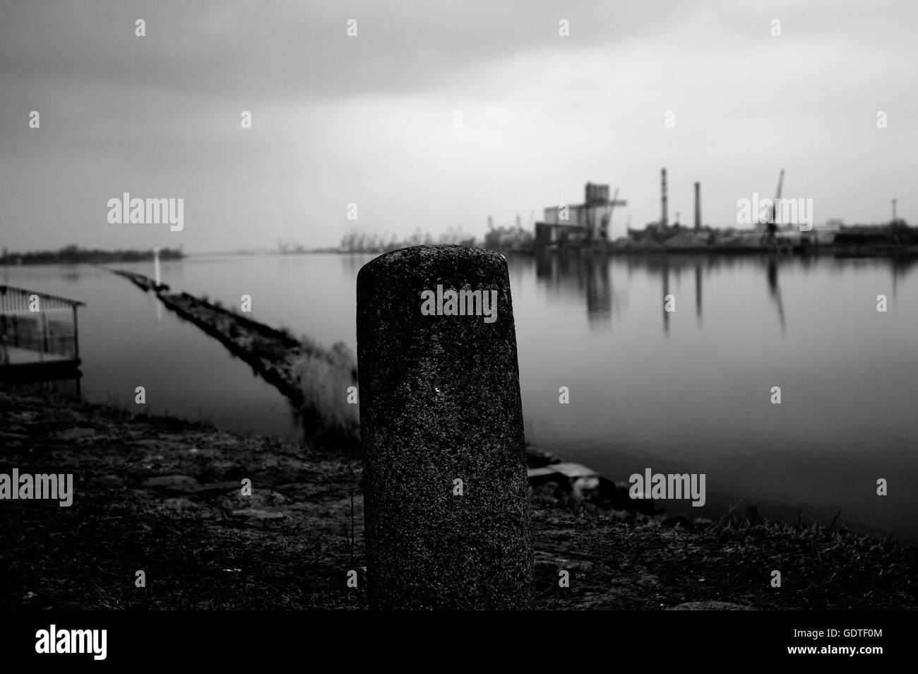 Mole, Jetty, Breakwater, Bulwark, Pier, Quay, Dam, Silhouettes Stock ...