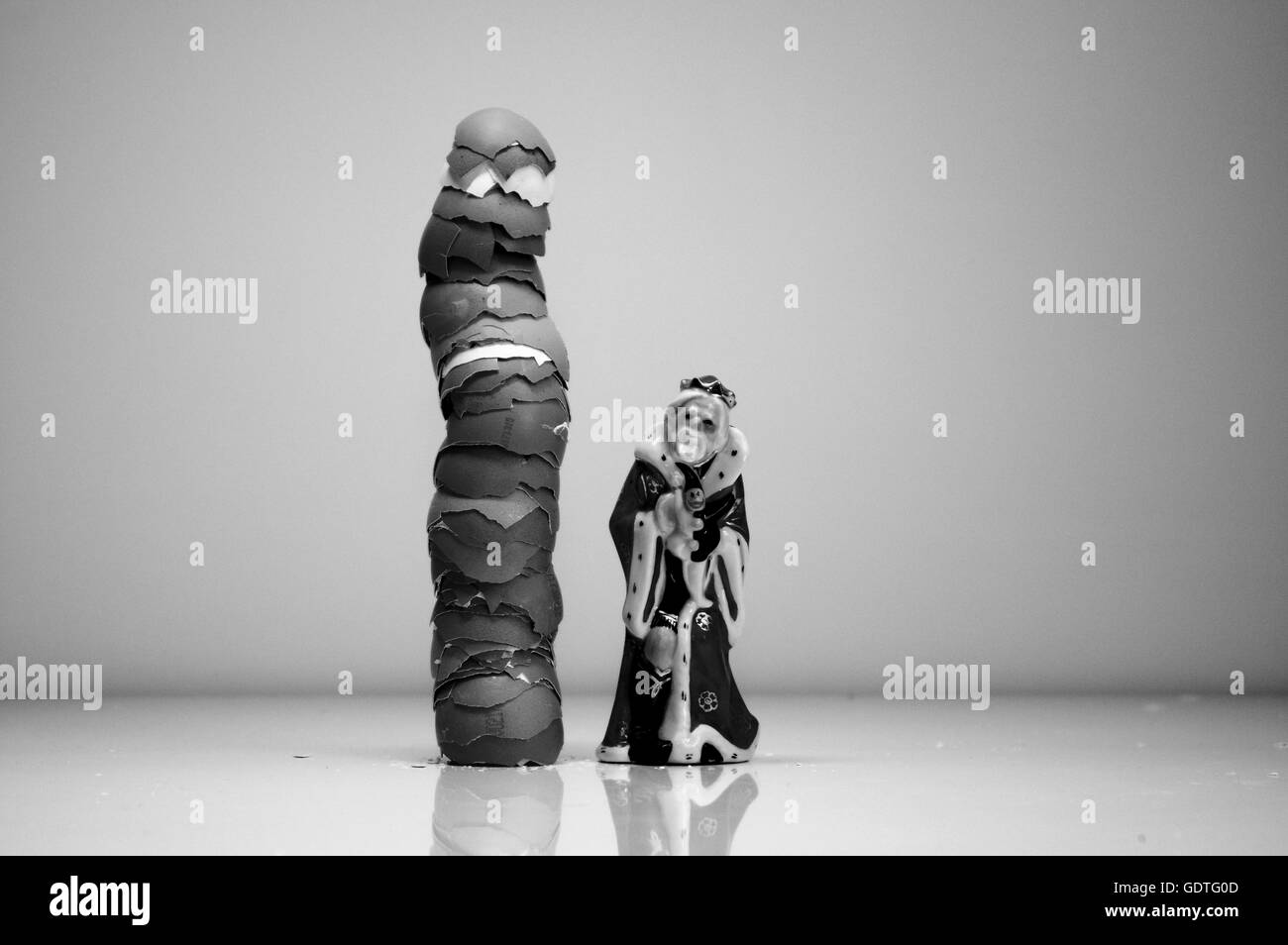 Egg shell tower hi-res stock photography and images - Alamy