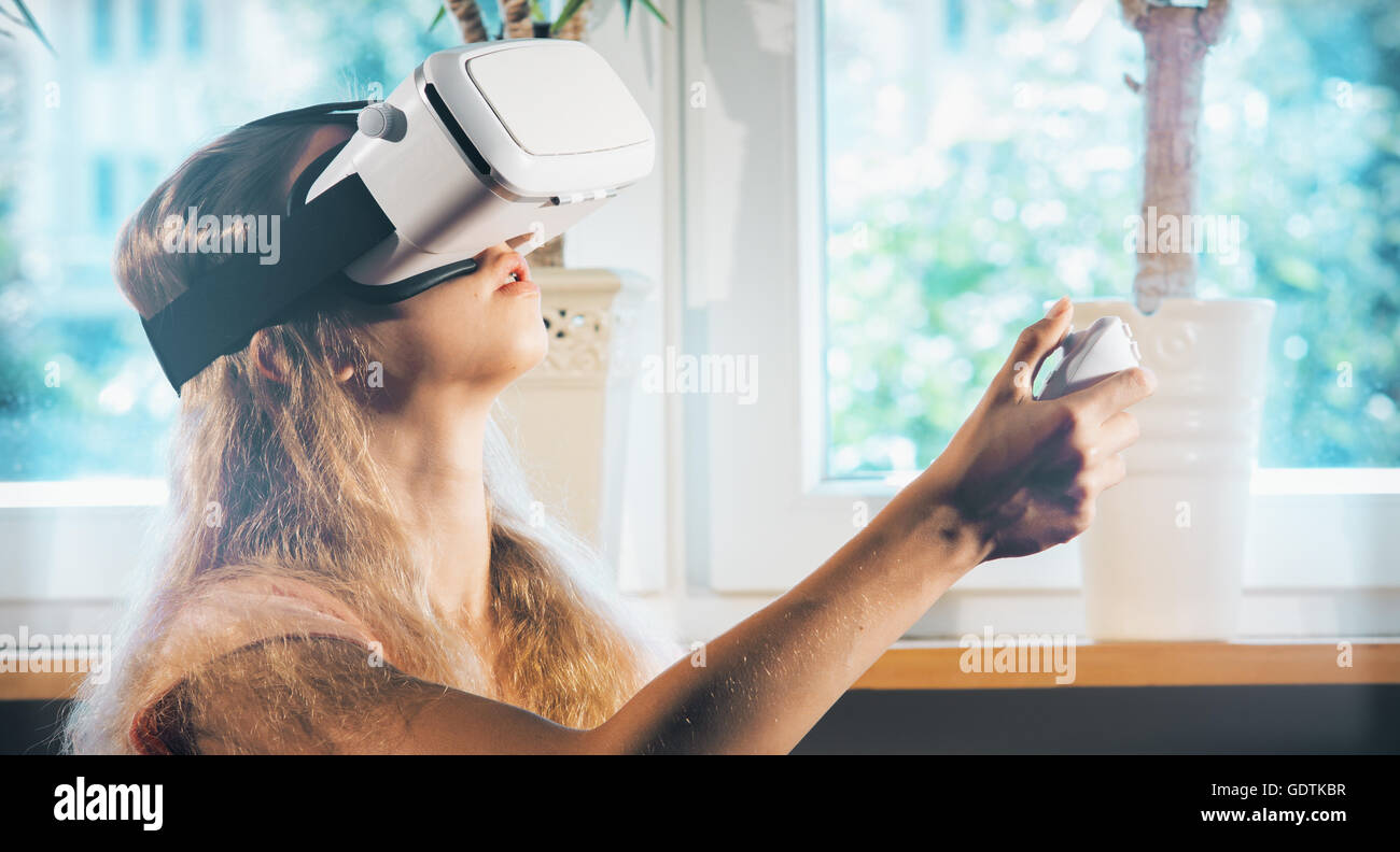 Virtual reality goggles Stock Photo - Alamy