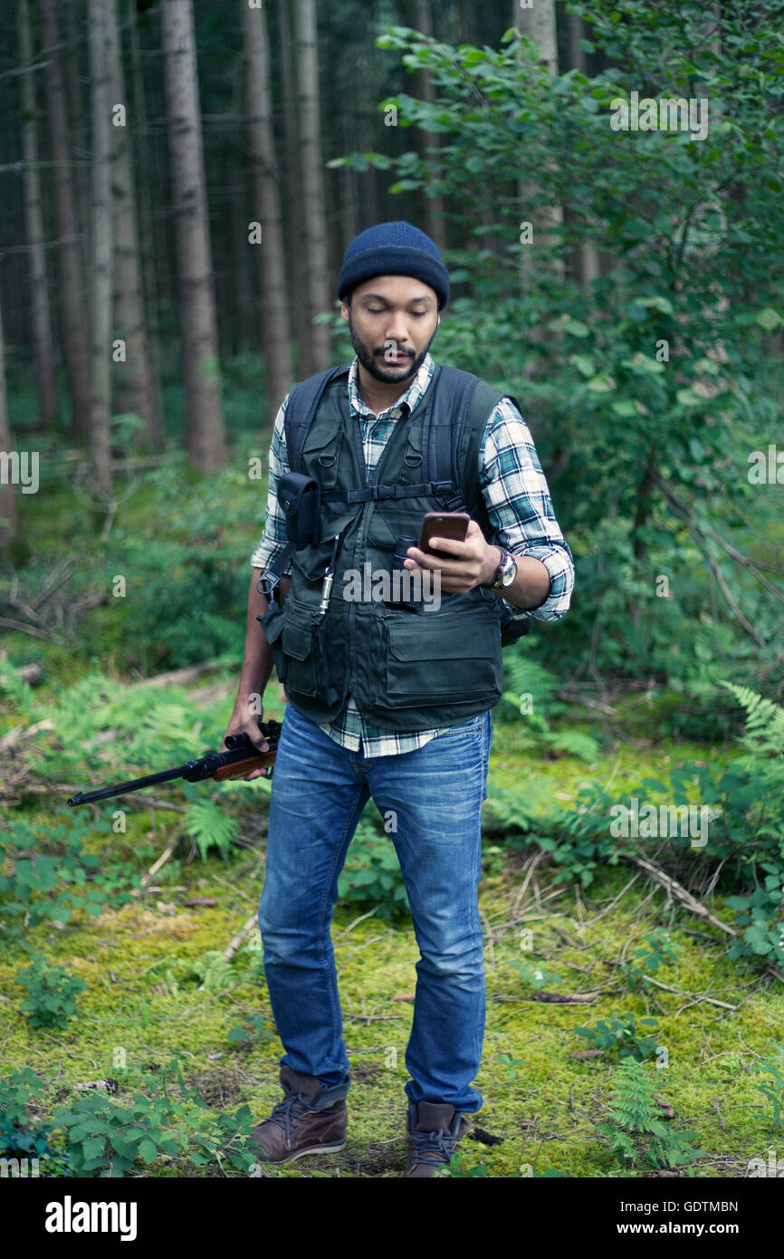 African hunter forest hi-res stock photography and images - Alamy