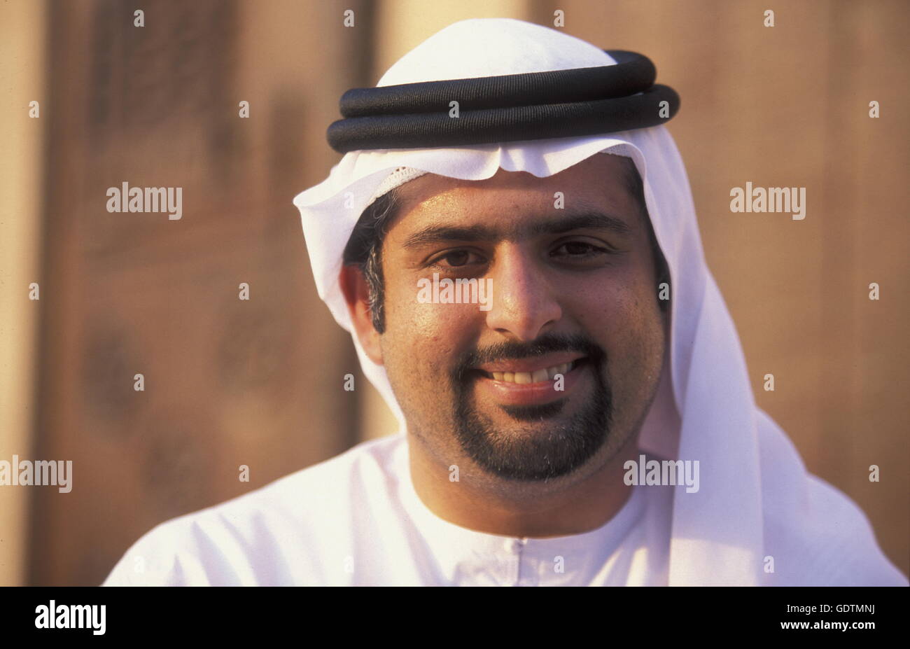 Arab men hi-res stock photography and images - Alamy