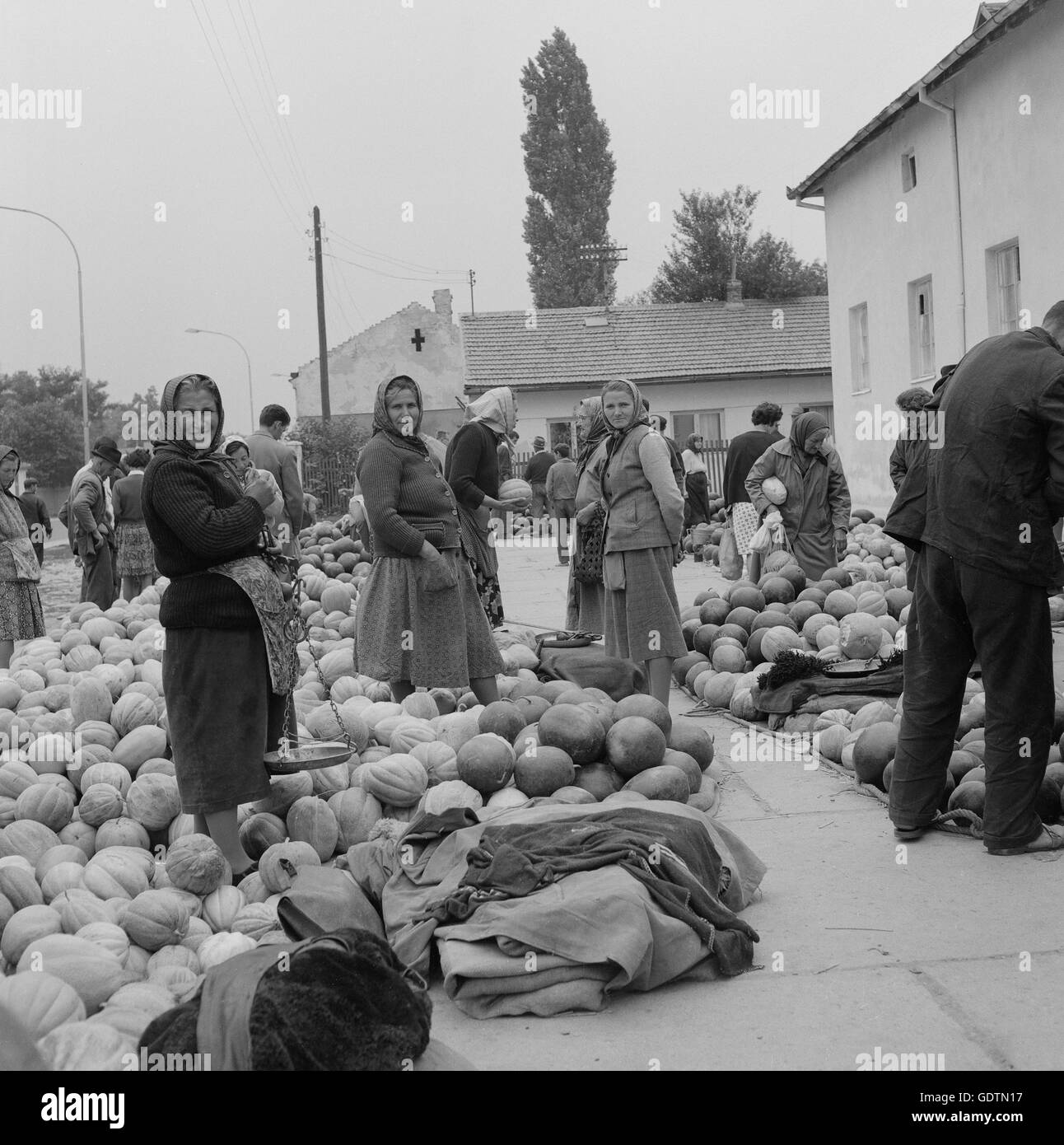 Woman stall in a market Black and White Stock Photos & Images - Alamy
