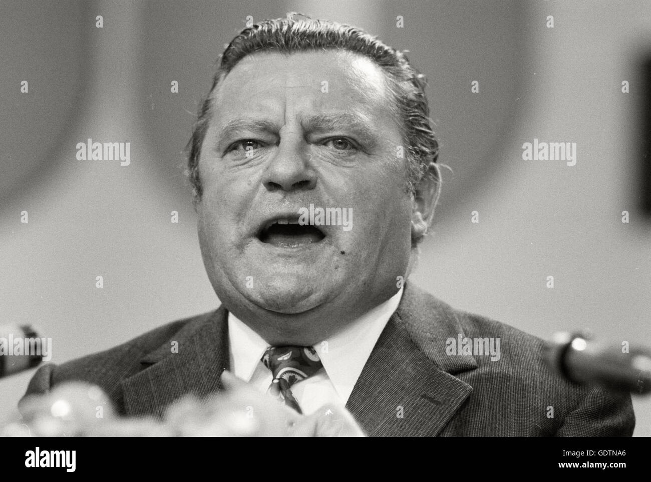 CSU Party Leader Franz Josef Strauß at the CDU party convention, 1971 ...