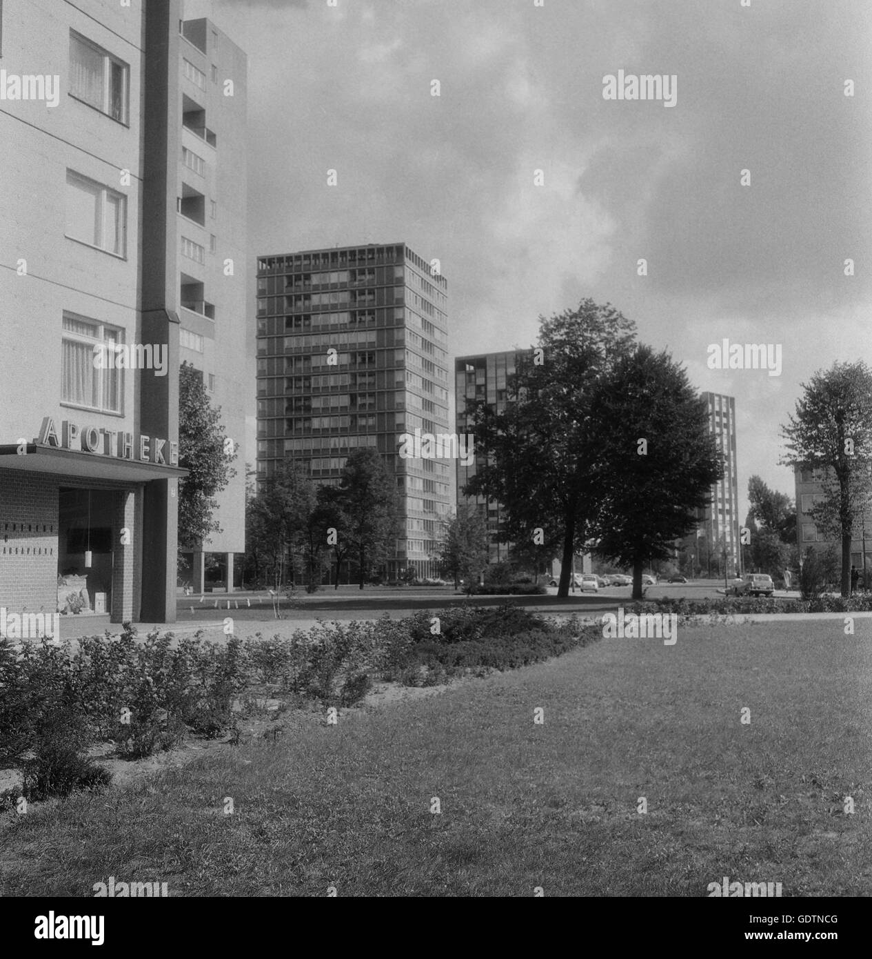 Buildings in the Hansaviertel of Berlin, 1964 Stock Photo - Alamy