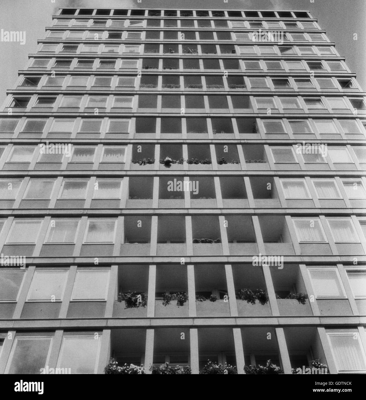 Story buildings Black and White Stock Photos & Images - Alamy