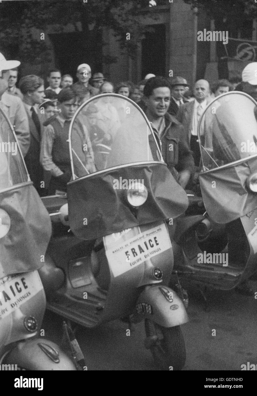 French Vespa Club at Vespa gathering in Düsseldorf, 1951 Stock Photo ...