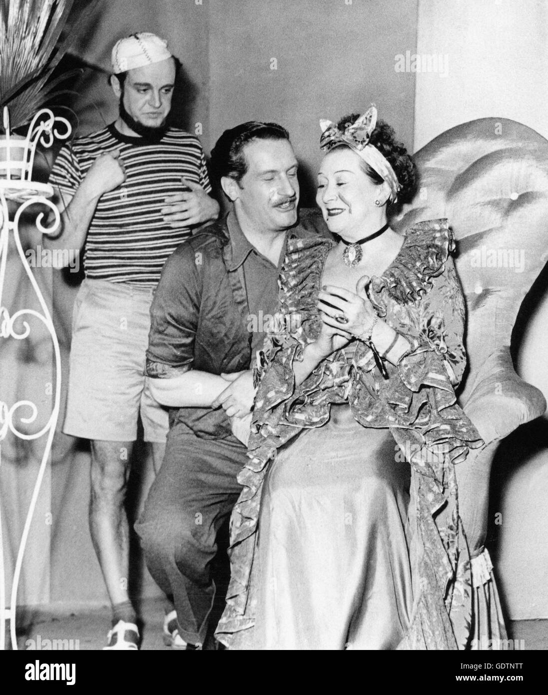 Ulrich Beiger, Karl Schönbeck, Trude Hesterberg, 1950 Stock Photo - Alamy