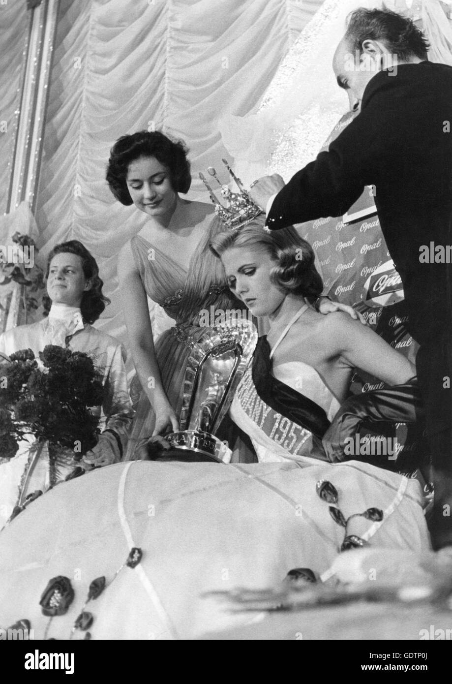 Miss Germany 1957 Stock Photo - Alamy