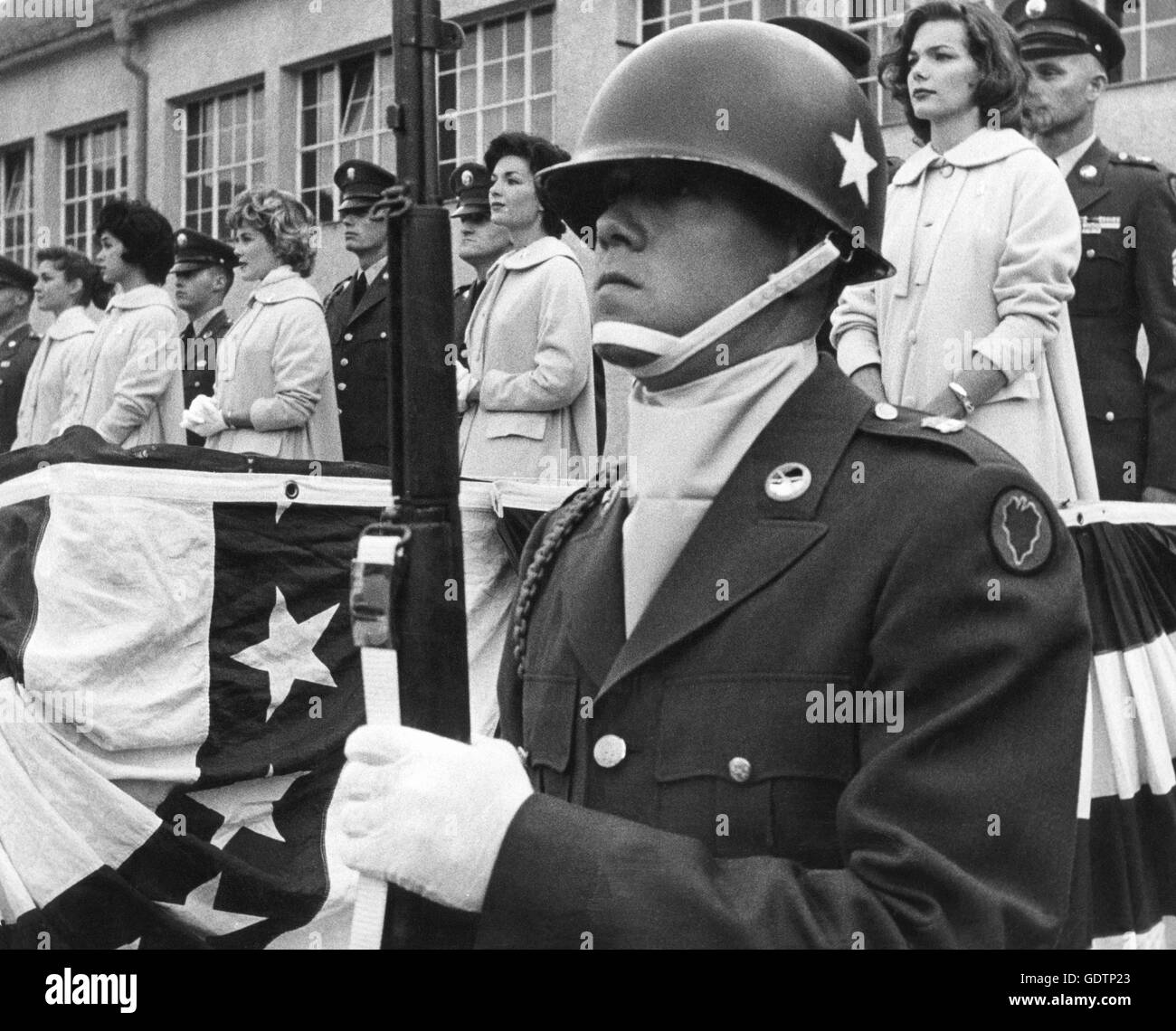 Period soldiers hi-res stock photography and images - Alamy