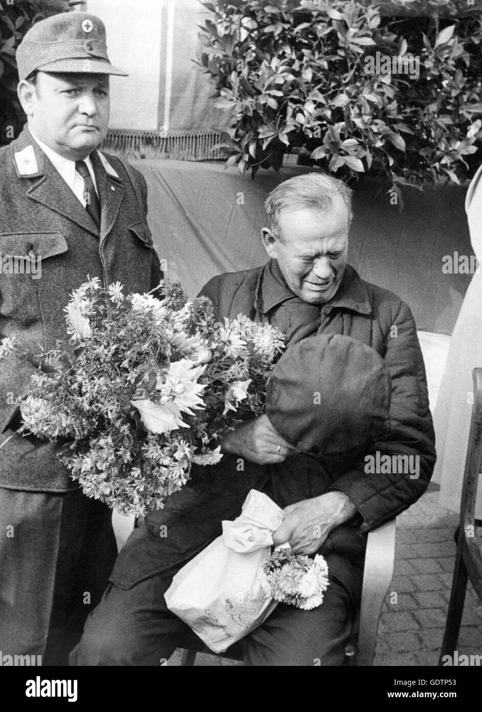 Homecomer from Russia, october 1955 Stock Photo - Alamy