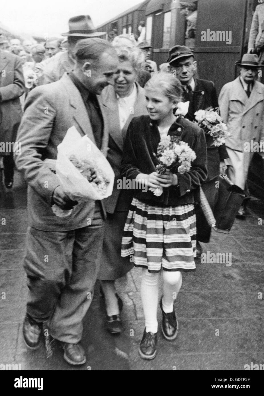 Homecomer from Russia at the train station, 1953 Stock Photo - Alamy