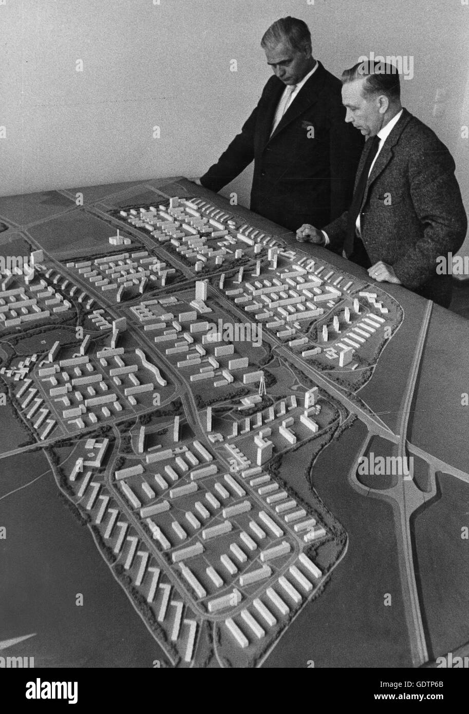 "Model of ""Neue Vahr"" in Bremen, 1959 Stock Photo - Alamy