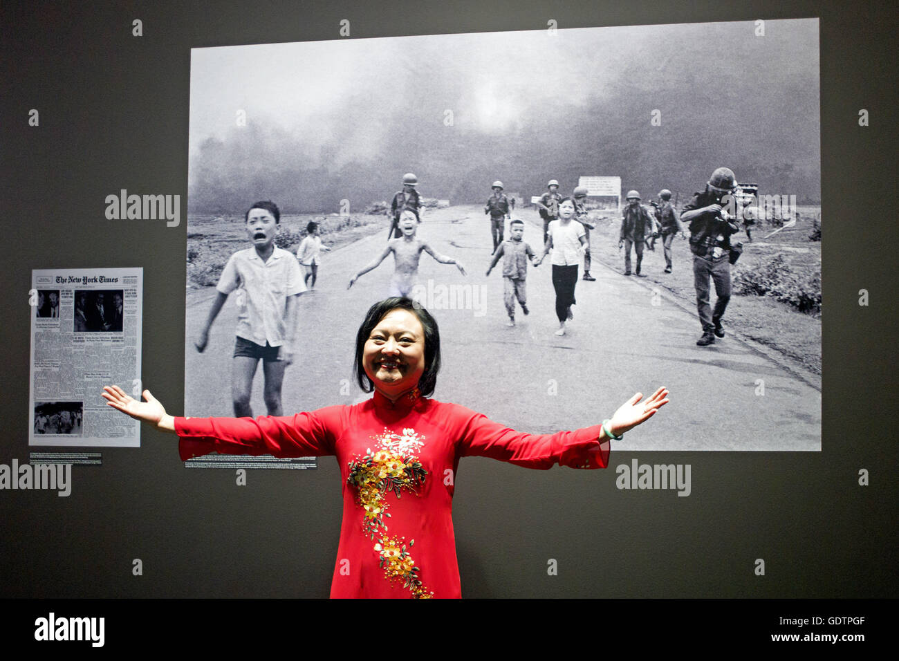Kim Phuc High Resolution Stock Photography and Images - Alamy