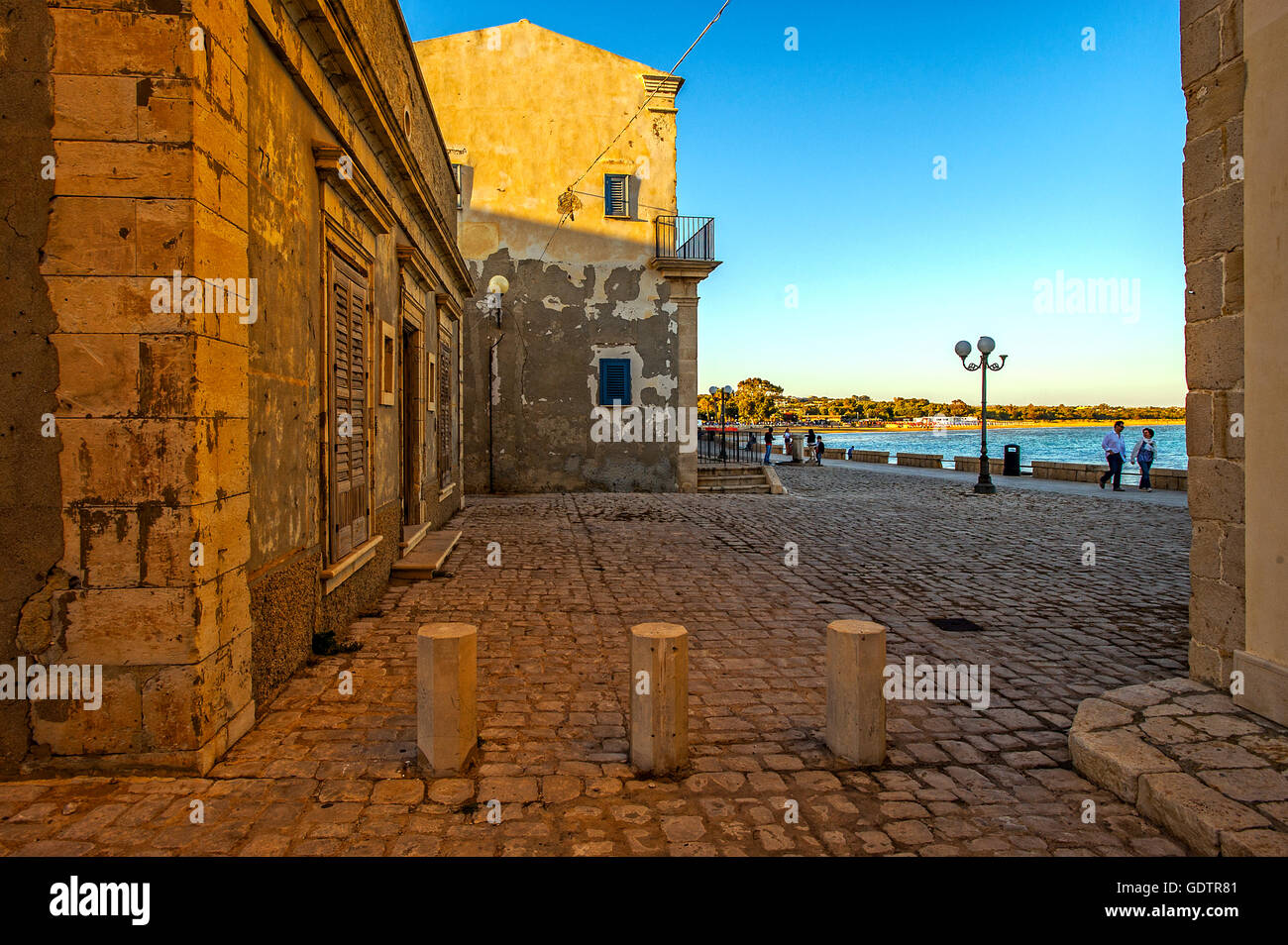Italy Sicily Sampieri- fisherman house Stock Photo - Alamy