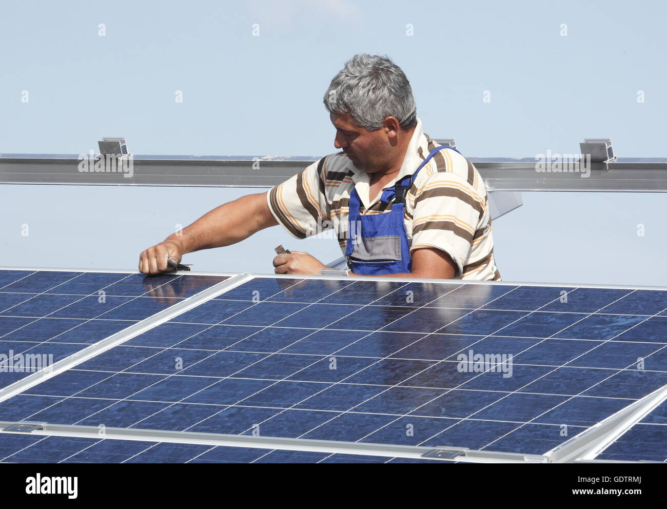Building of a solar park Stock Photo - Alamy