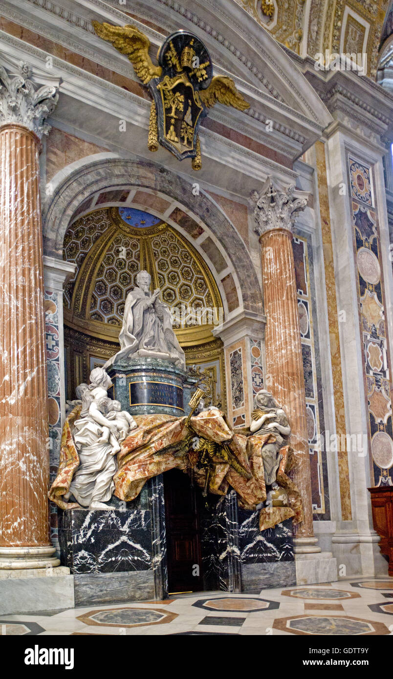 Alexander vii monument hi-res stock photography and images - Alamy