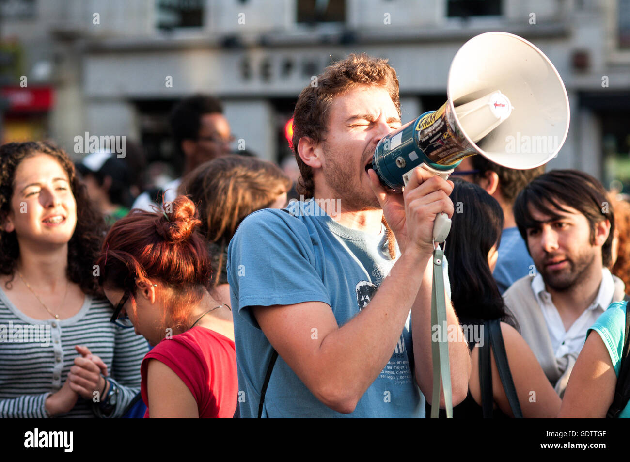 Students demonstrate on the puerta del sol hi-res stock photography and ...
