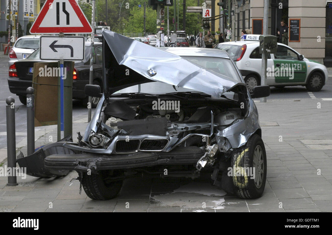 2004 the accident hi-res stock photography and images - Alamy