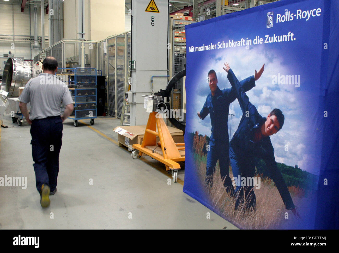 Rolls-Royce engine assembly Stock Photo - Alamy