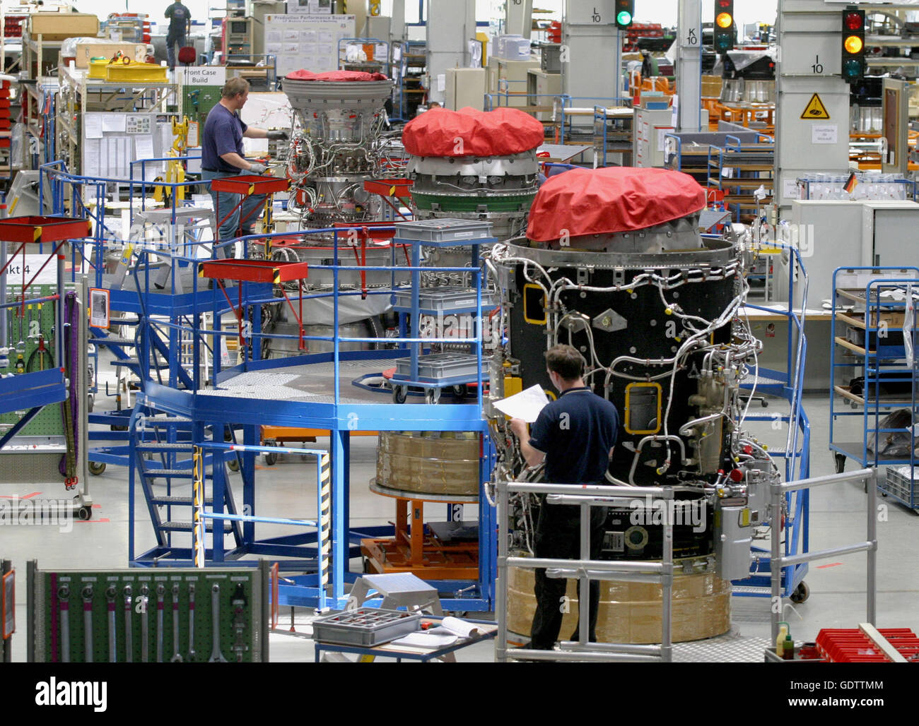 Engine assembly hi-res stock photography and images - Alamy