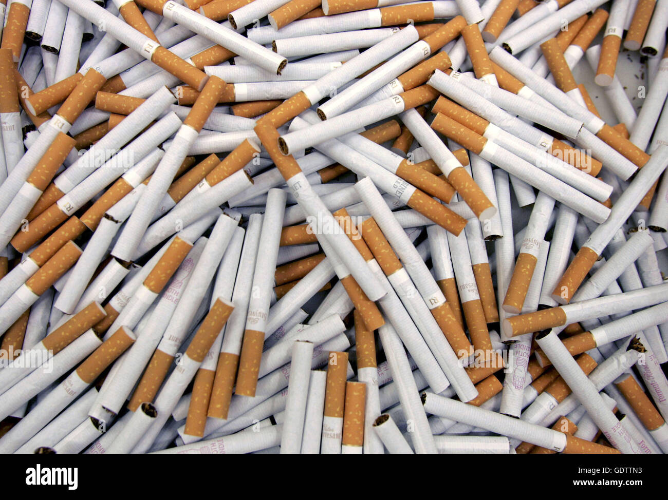 Cigarettes tax hi-res stock photography and images - Alamy