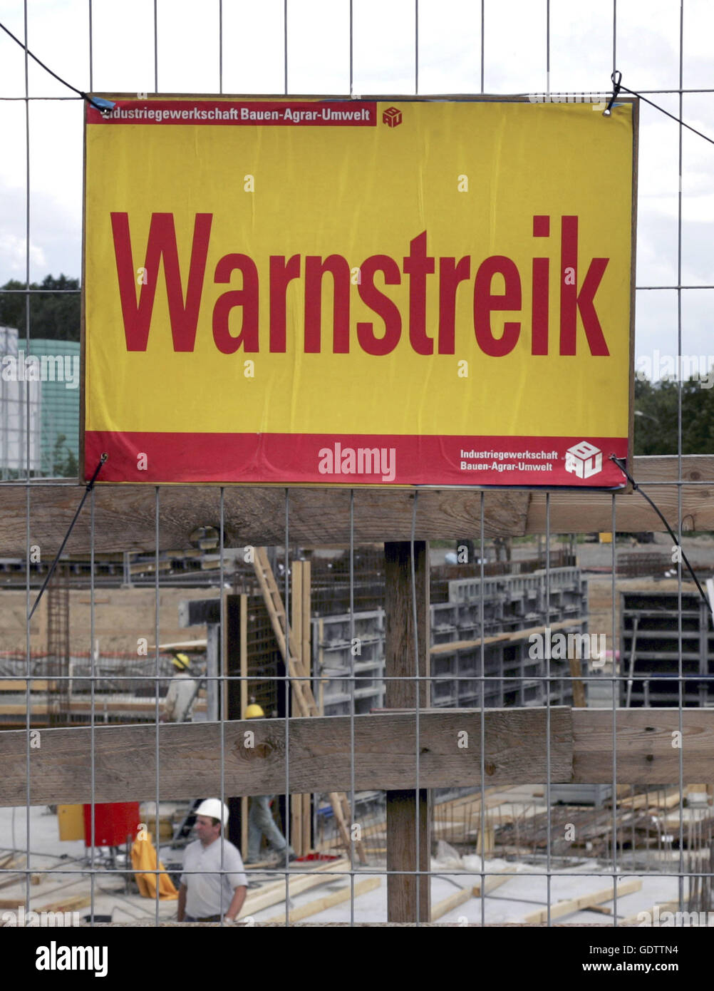 Warning strike hi-res stock photography and images - Alamy