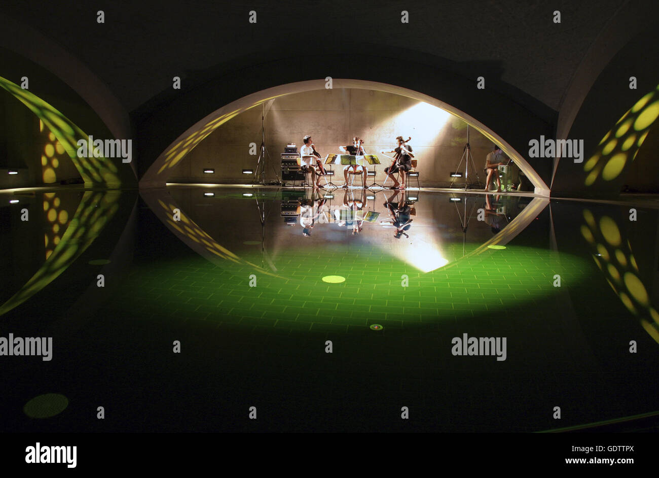 Liquidrom berlin hi-res stock photography and images - Alamy