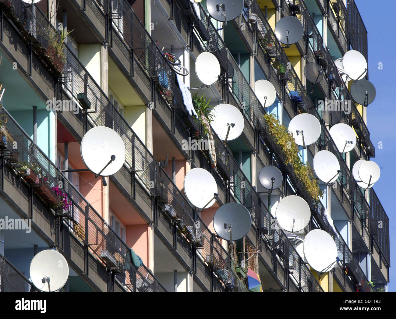 Satellite dishes on a residential building Stock Photo - Alamy