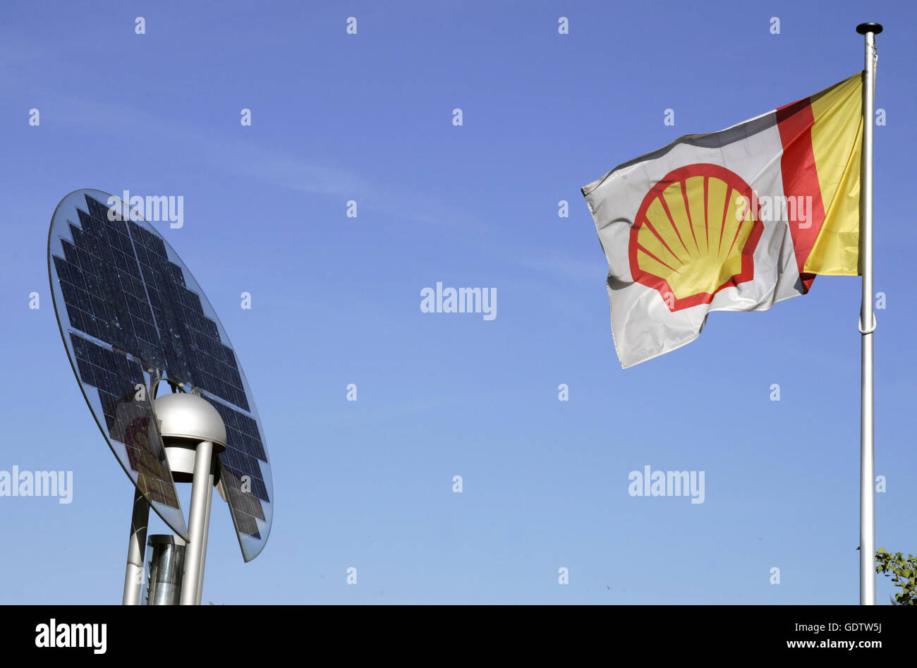 Shell's solar cell plant Stock Photo - Alamy