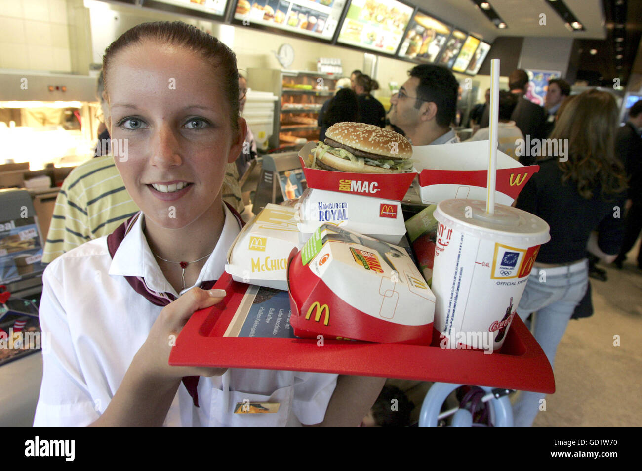 Mcdonalds employee hi-res stock photography and images - Alamy