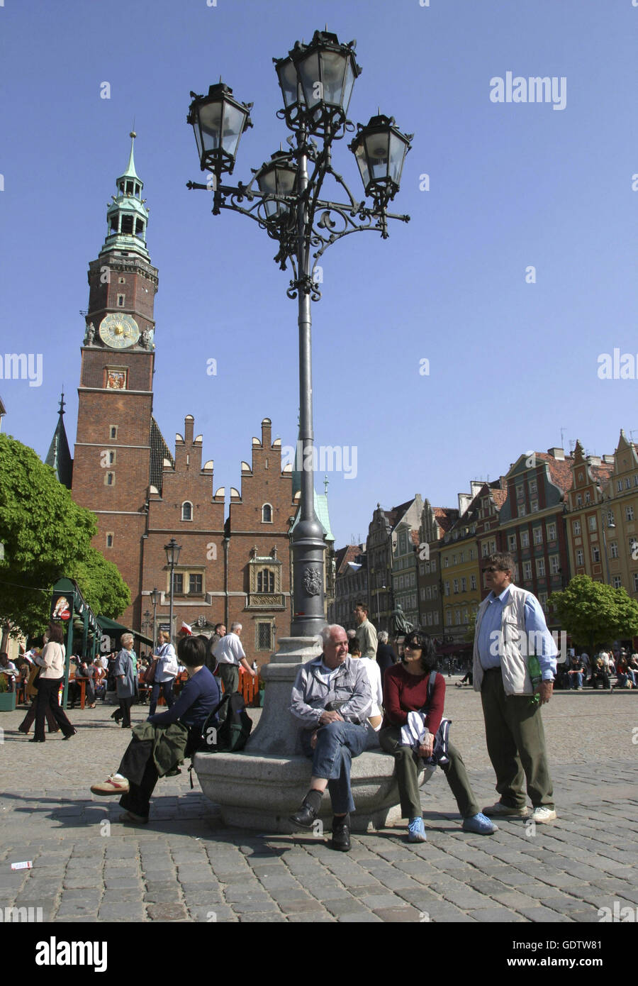 30 04 2004 the market square of wroclaw hi-res stock photography and images - Alamy