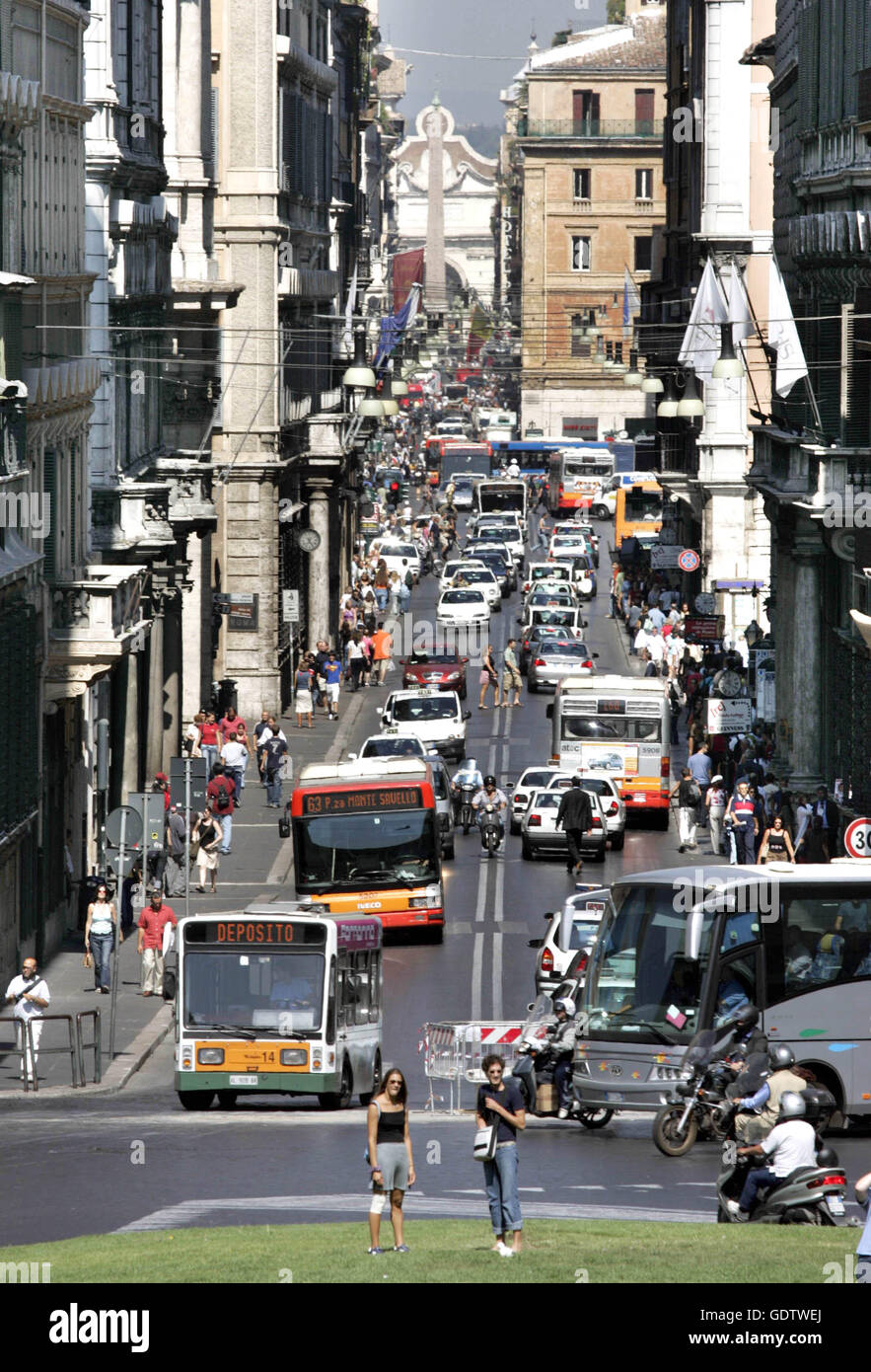 Street scene in Rome Stock Photo - Alamy