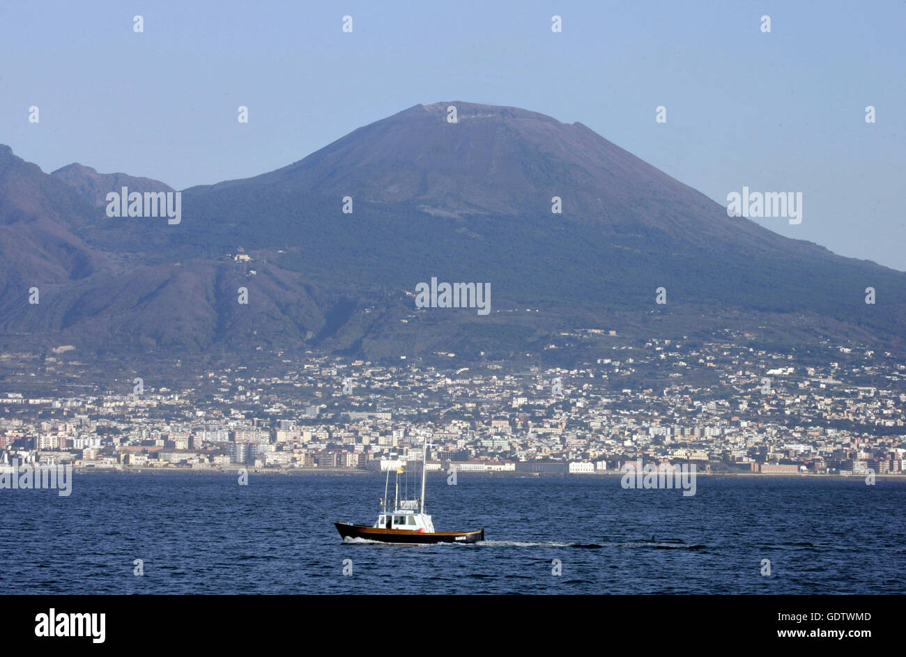 Vesuvius 01 hi-res stock photography and images - Alamy