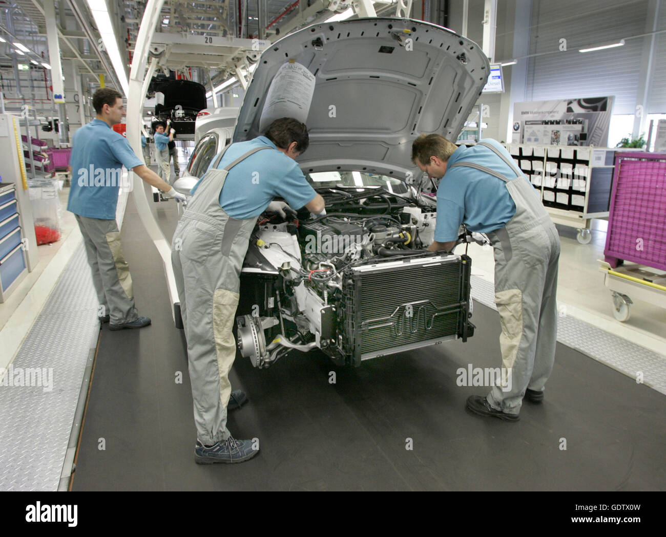 BMW plant in Leipzig Stock Photo - Alamy
