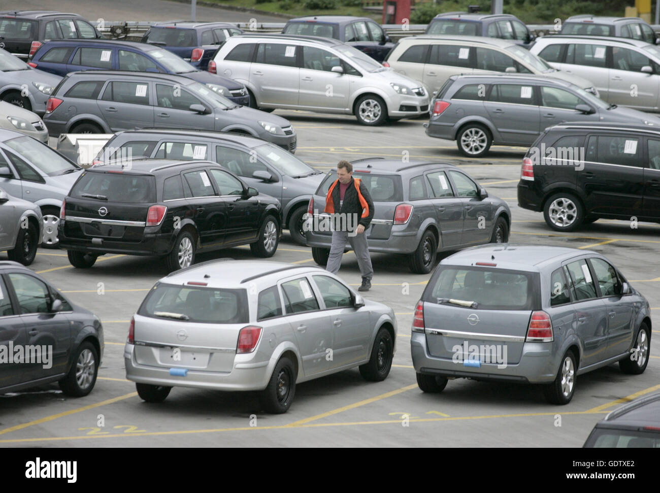 Opel plant in Bochum Stock Photo - Alamy