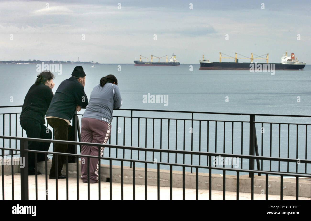 The harbor of Taranto Stock Photo - Alamy
