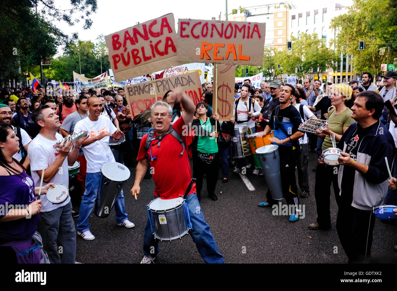 Protest drumming hi-res stock photography and images - Alamy
